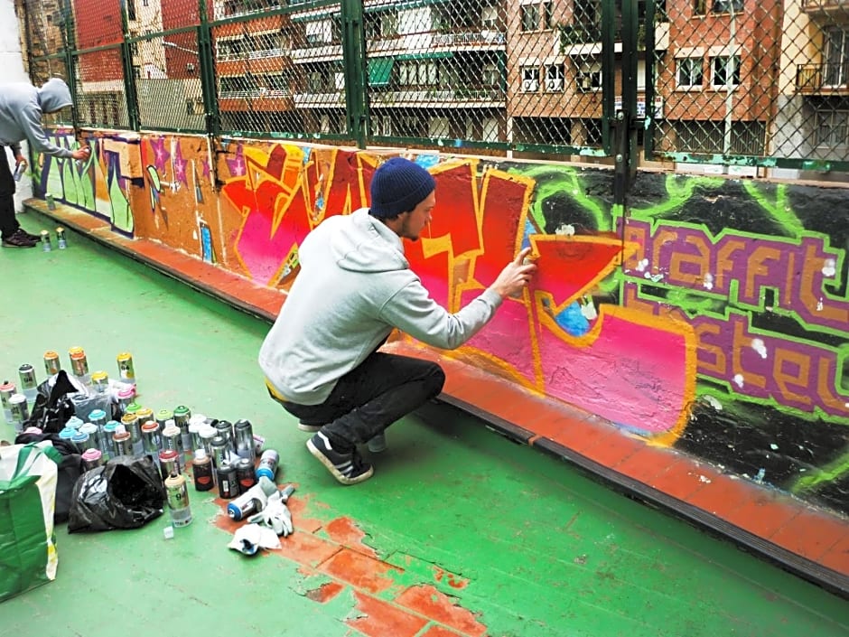 No Limit Hostel Graffiti