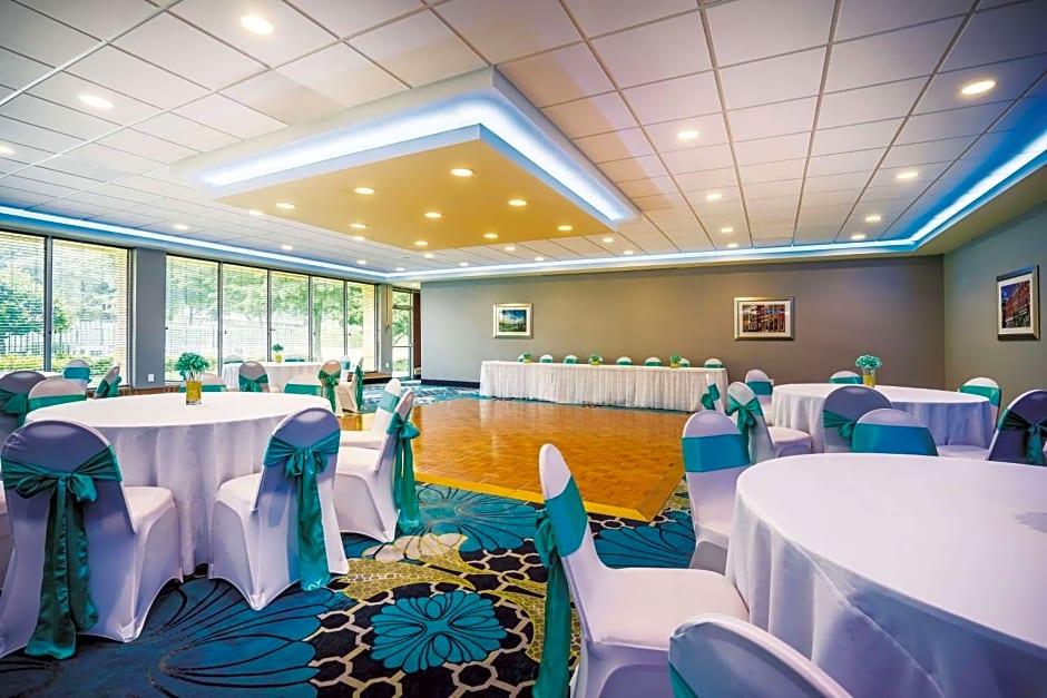 La Quinta Inn & Suites by Wyndham Baltimore South/Glen Burnie