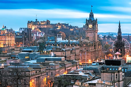 Hotels – Travelodge Edinburgh Central Waterloo Place Hotel | Viaggio
