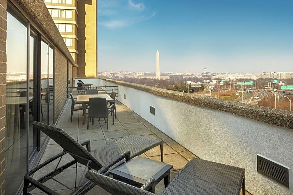 DoubleTree By Hilton Hotel Washington DC - Crystal City
