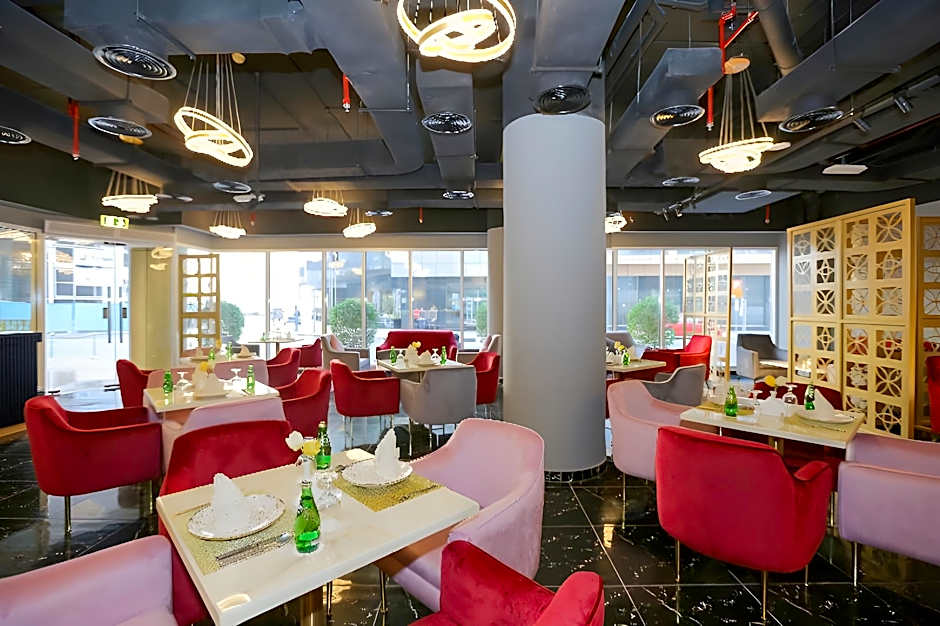 Ivory Grand Hotel Apartments