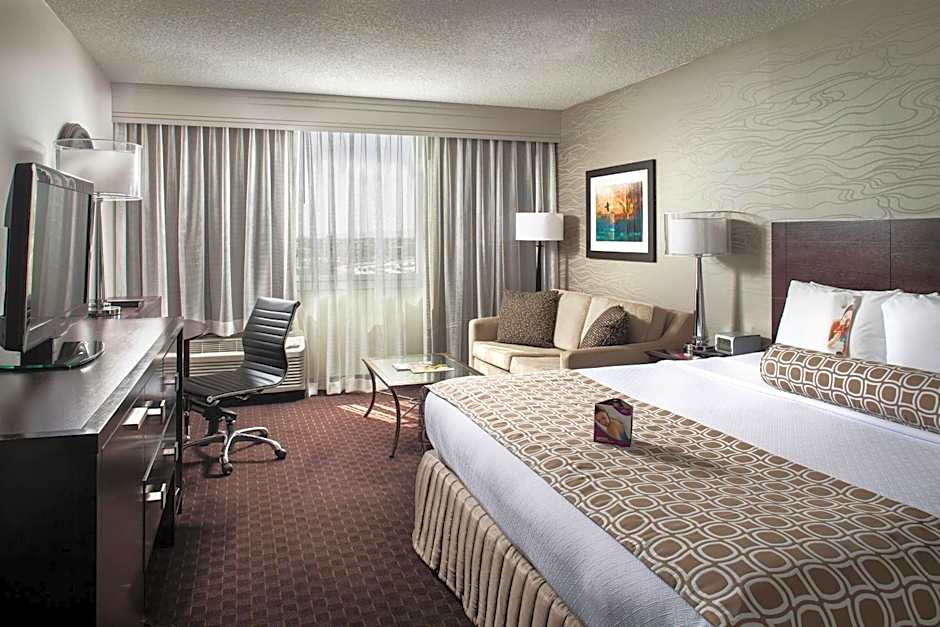 Crowne Plaza Phoenix Airport - PHX By IHG