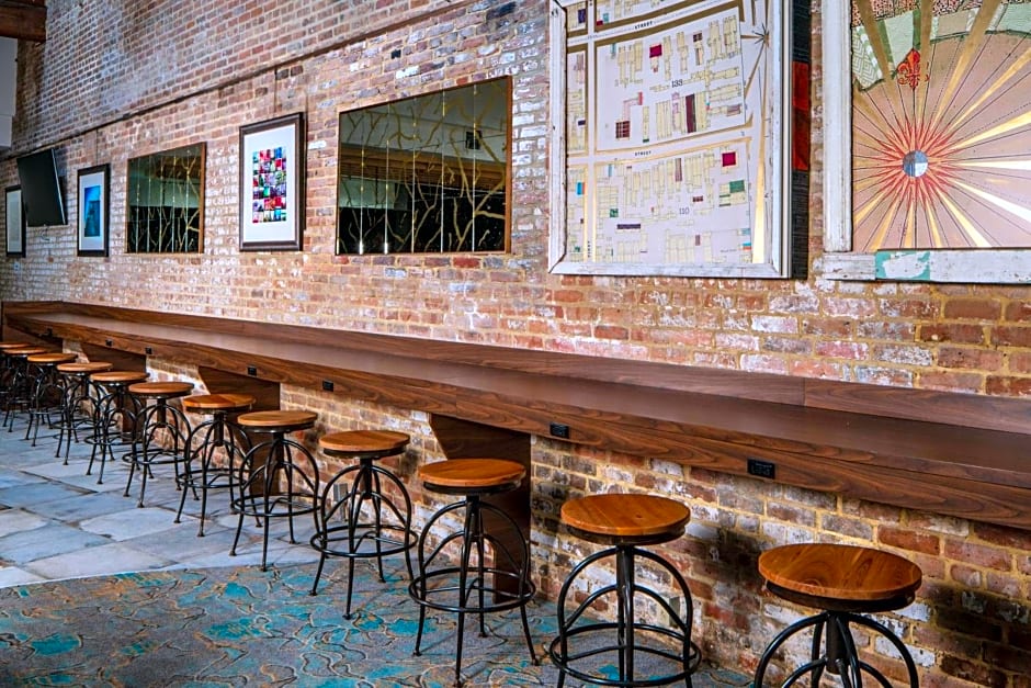 Courtyard by Marriott New Orleans Warehouse Arts District ...