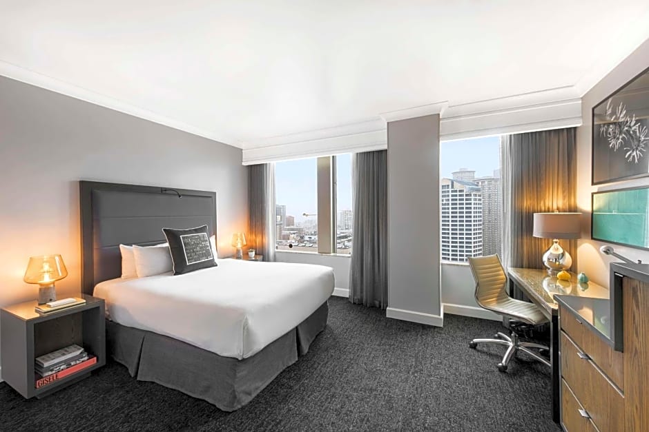 Hilton Motif Seattle