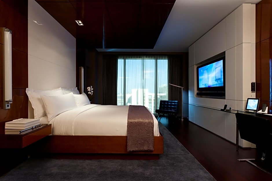 Hotel Beaux Arts, Autograph Collection by Marriott