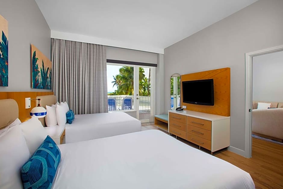 Radisson Miami Beach | Reservations Center