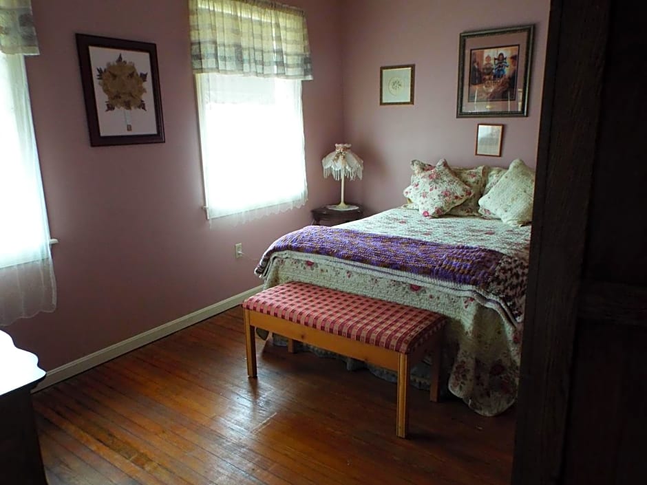 The Tillie Pierce House Inn