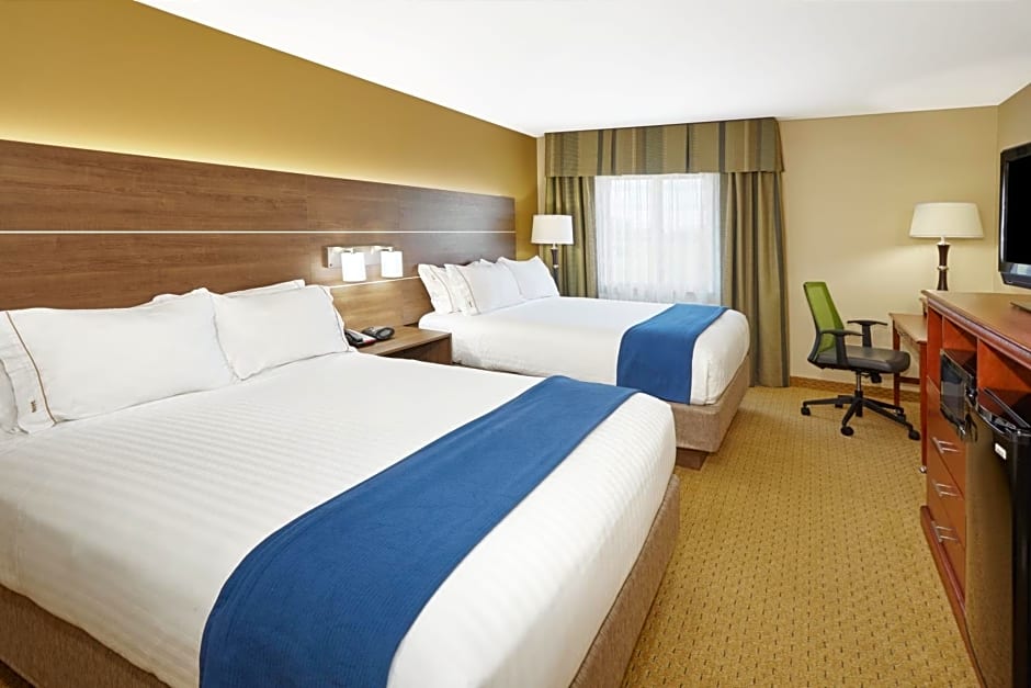 Holiday Inn Express Sheboygan-Kohler / I-43
