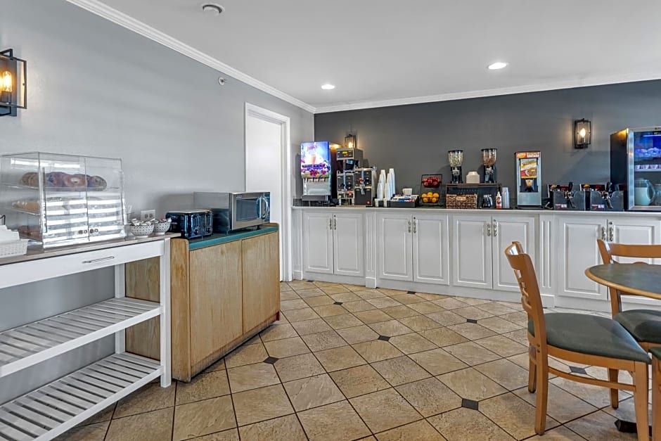 La Quinta Inn & Suites by Wyndham Cleveland Independence