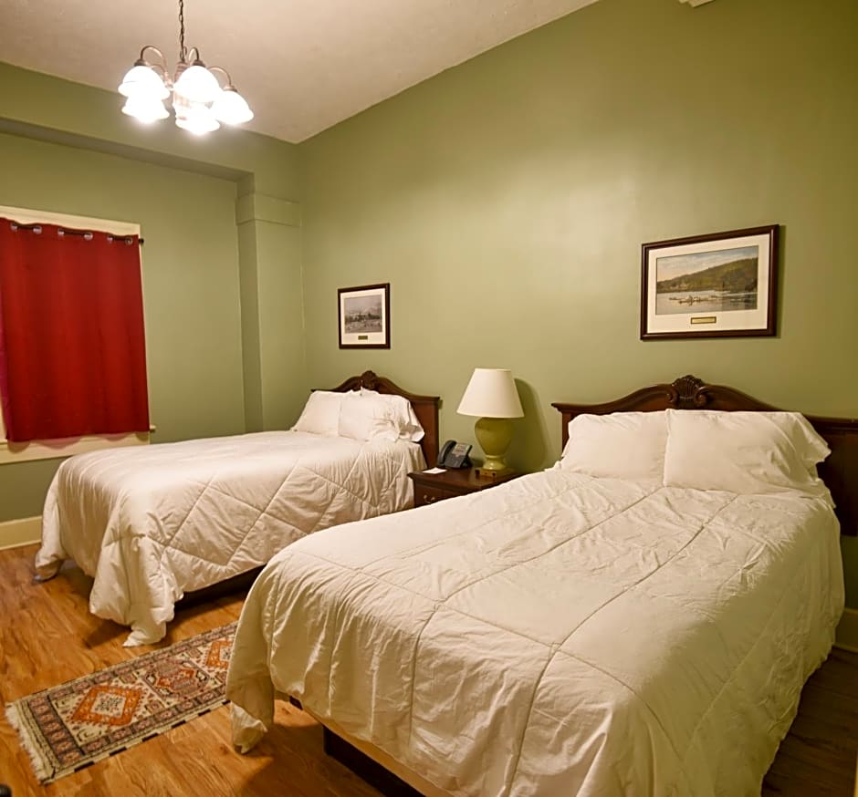 Shawnee Inn and Golf Resort