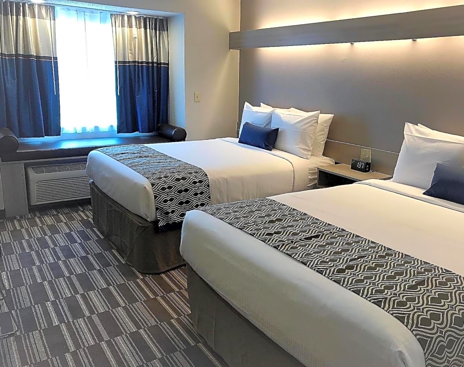 Microtel Inn & Suites by Wyndham Atlanta Buckhead Area