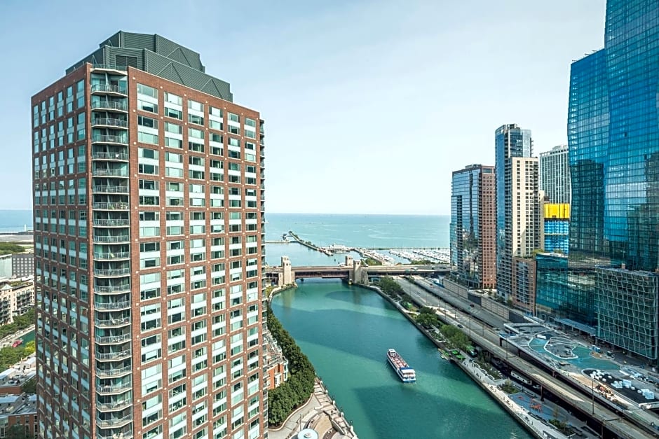 Sheraton Grand Chicago | Reservations Center