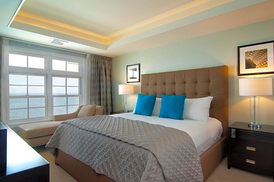 Water's Edge Resort & Spa