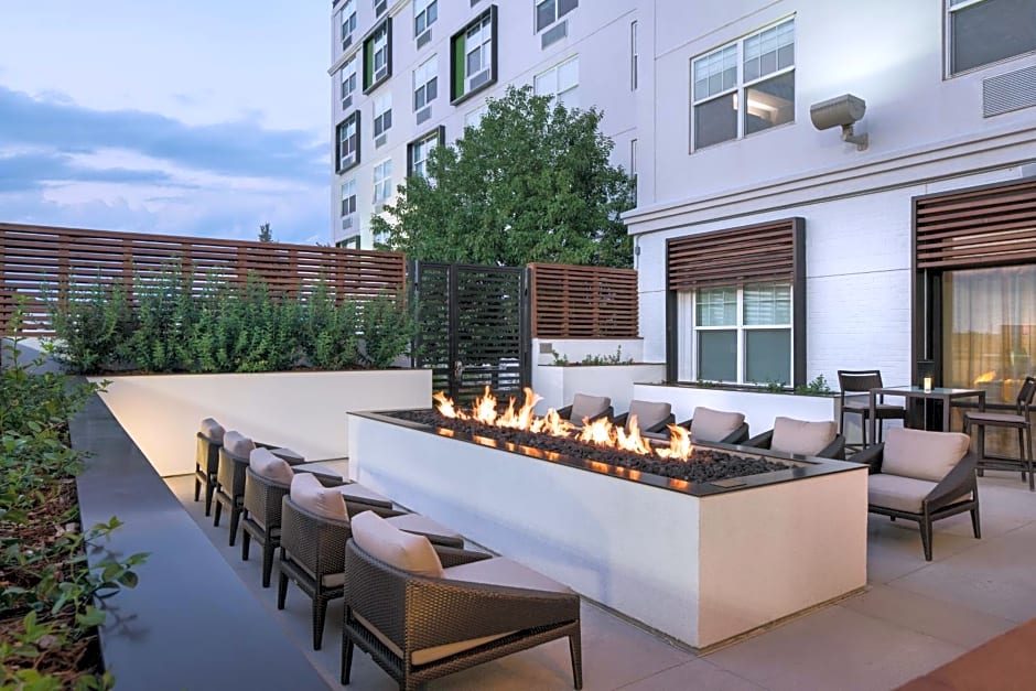 Courtyard by Marriott Denver Airport at Gateway Park