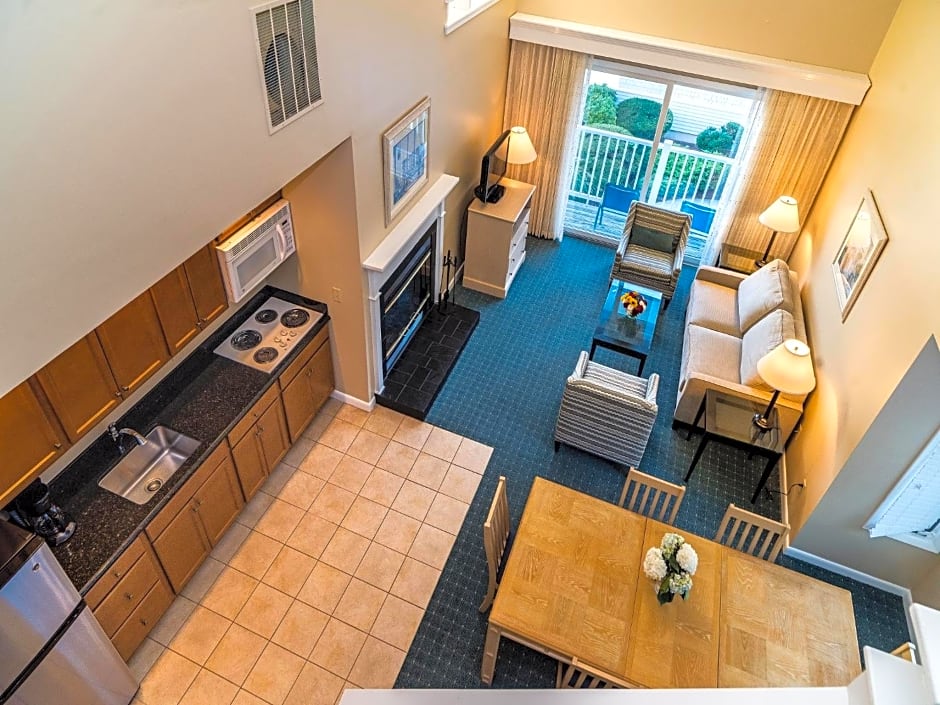 Water's Edge Resort & Spa