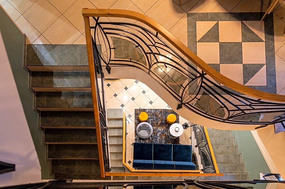 Hotel Piano