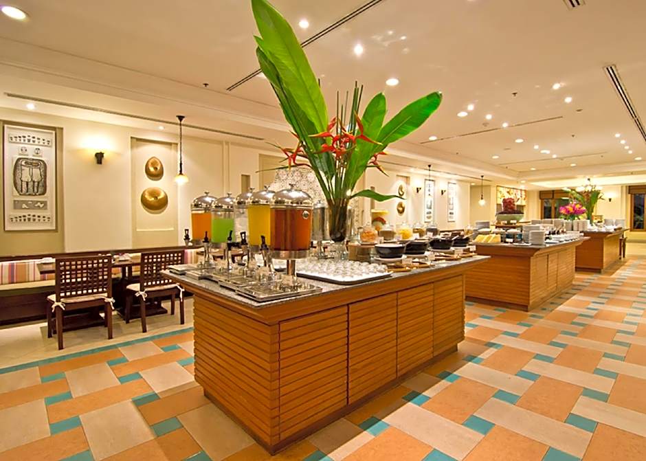 Ravindra Beach Resort & Spa