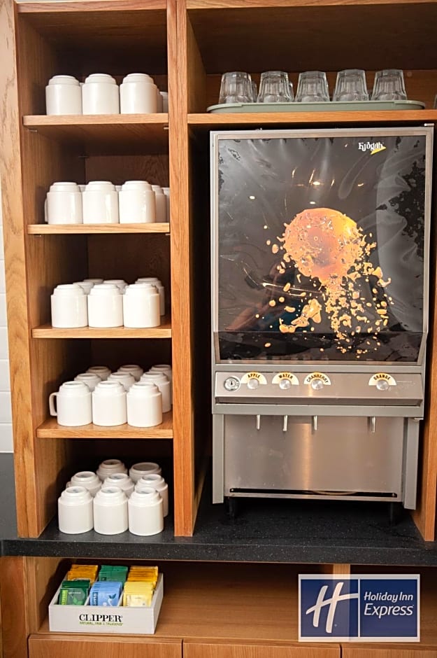 Holiday Inn Express Folkestone Channel Tunnel