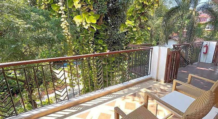 Acron Waterfront Resort