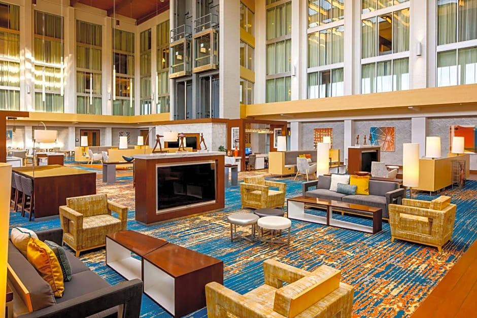 DoubleTree By Hilton Hotel Pittsburgh - Cranberry