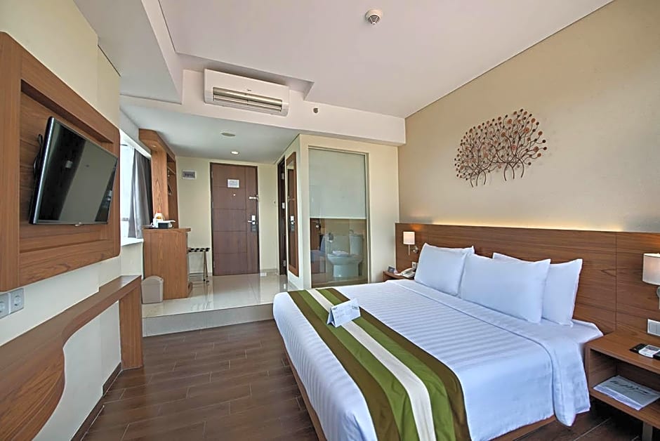 Grand Whiz Poins Square Simatupang