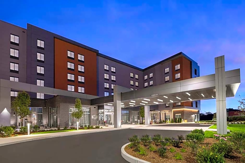 Hampton Inn Boston Woburn - Guest Reservations
