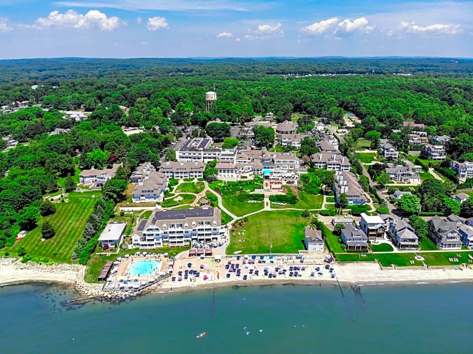 Water's Edge Resort & Spa