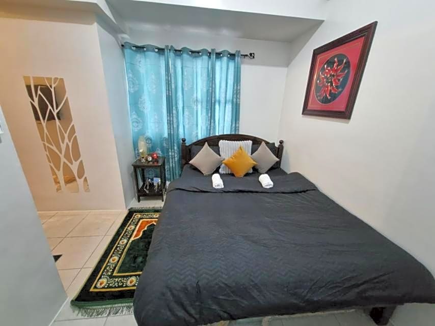 Six Floor Room 624, AMA Tower Residences