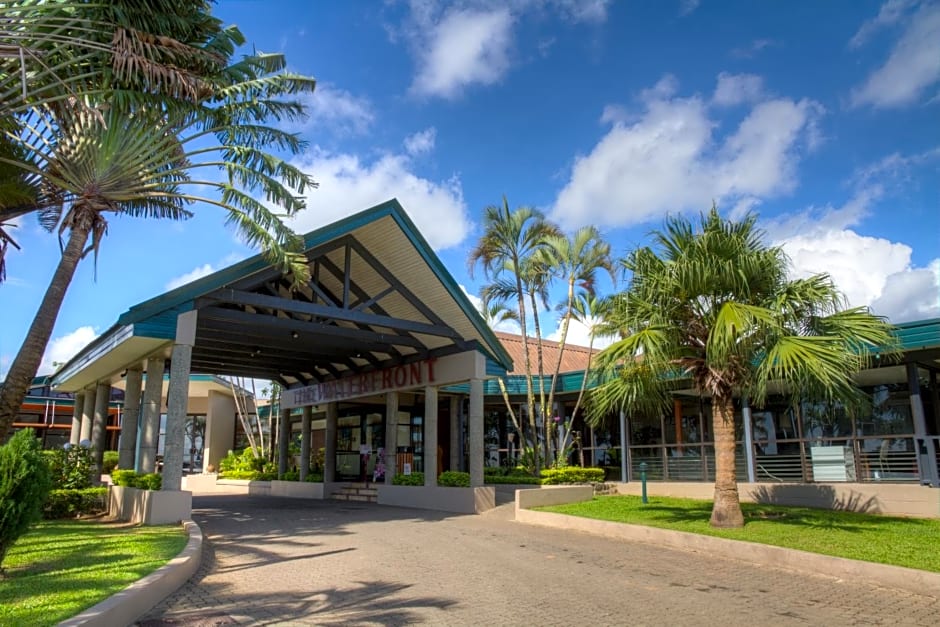 Tanoa Waterfront Hotel