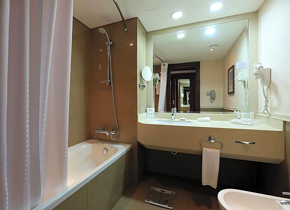 Holiday Inn Riyadh Izdihar, an IHG Hotel