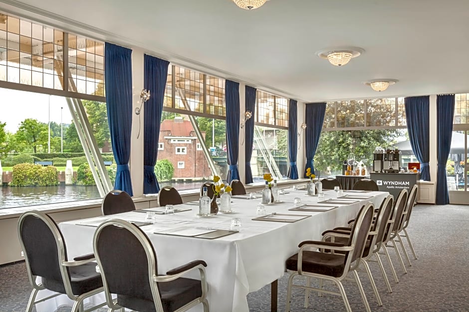 Apollo Hotel Amsterdam, a Tribute Portfolio Hotel