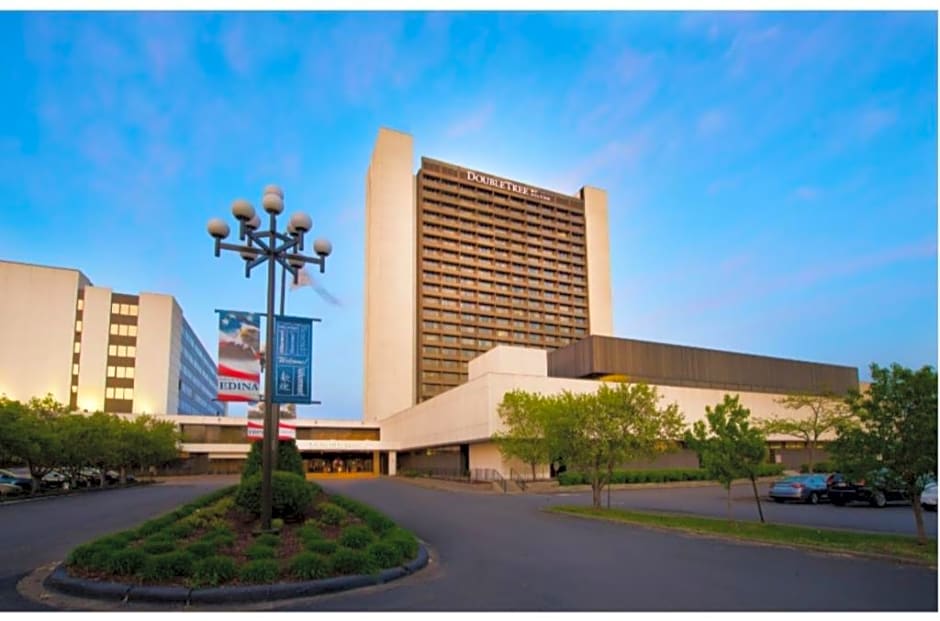 Doubletree By Hilton Bloomington - Minneapolis South - Reservation ...