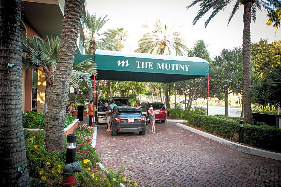 The Mutiny - Luxury Suites Hotel