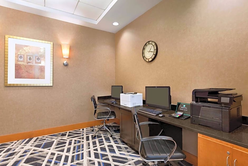 Embassy Suites By Hilton Hotel Boston At Logan Airport