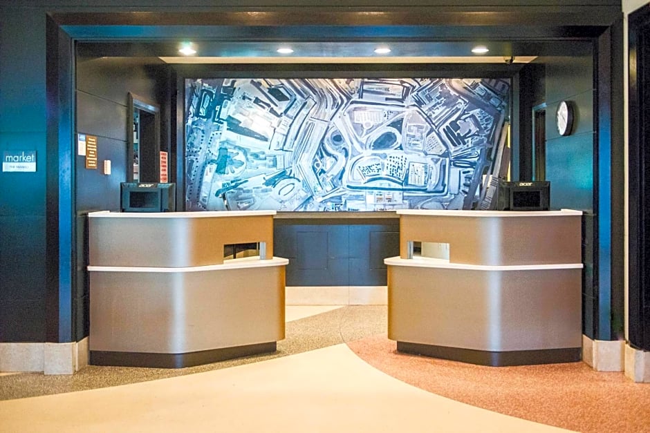 Courtyard by Marriott New York JFK Airport