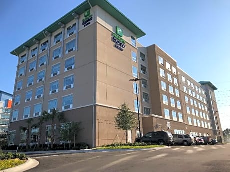 Holiday Inn Express & Suites Orlando At Seaworld - Guest Reservations