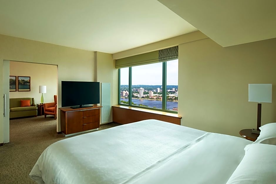 Sheraton Boston Hotel | Reservations Center