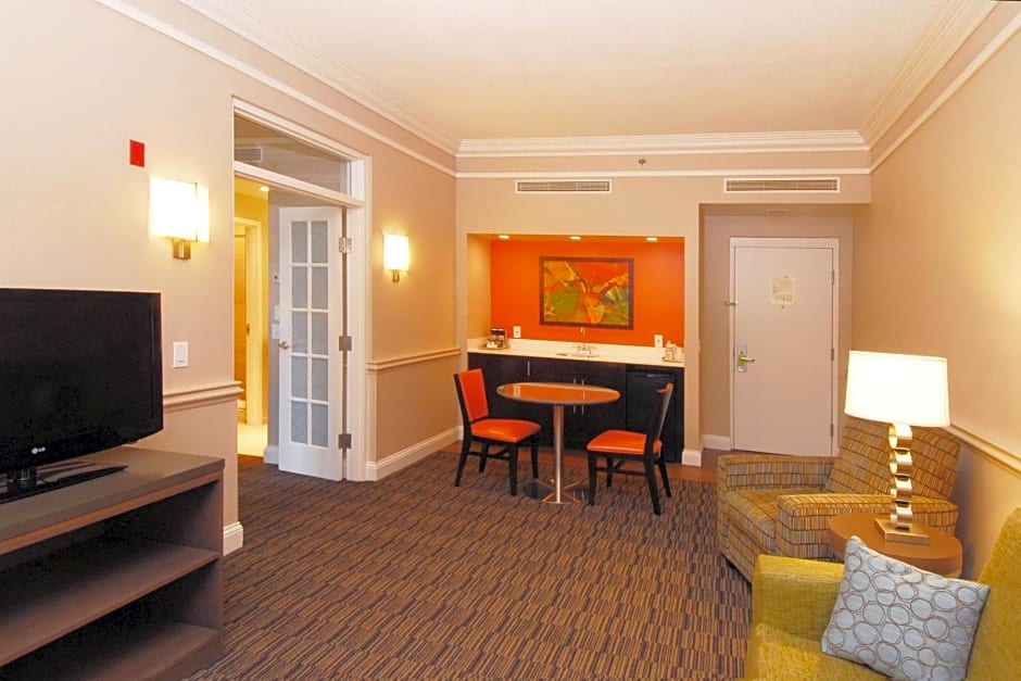 Radisson Resort At The Port | Reservations Center