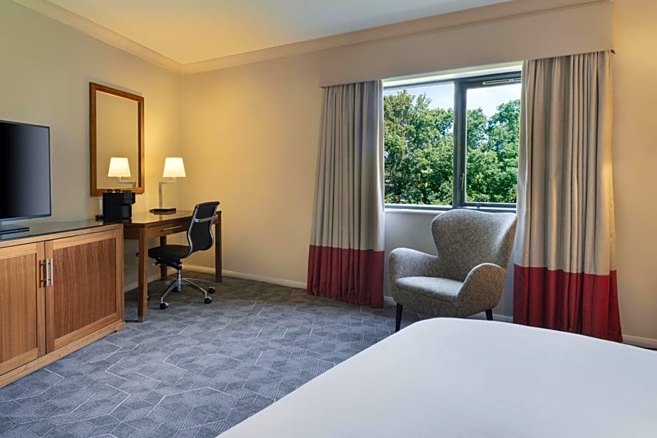 Delta Hotels by Marriott Peterborough | Reservations Center