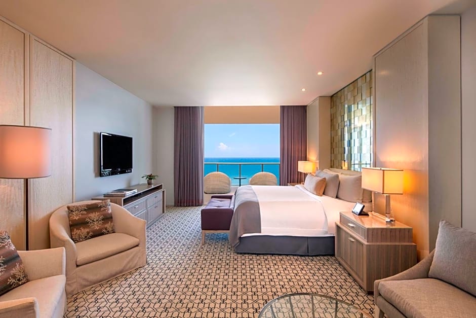 The St. Regis Bal Harbour Resort