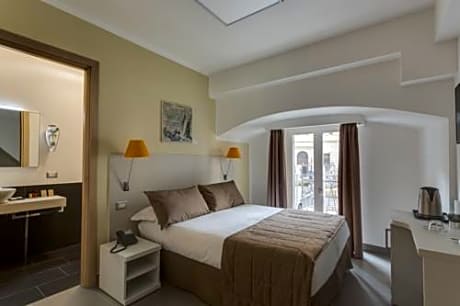 Trevi Palace Hotel - Guest Reservations