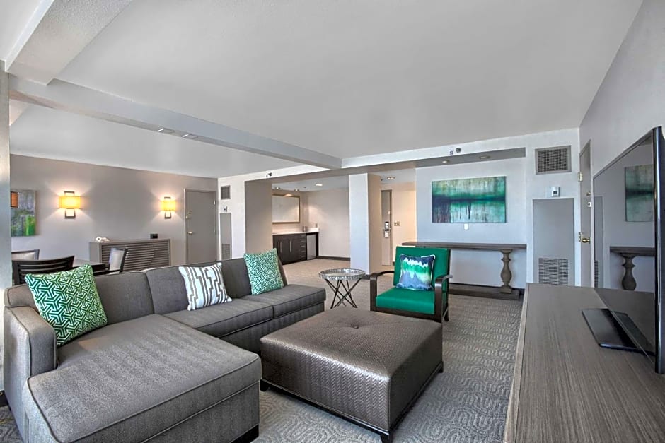 DoubleTree By Hilton Hotel At The Entrance To Universal | Reservations ...