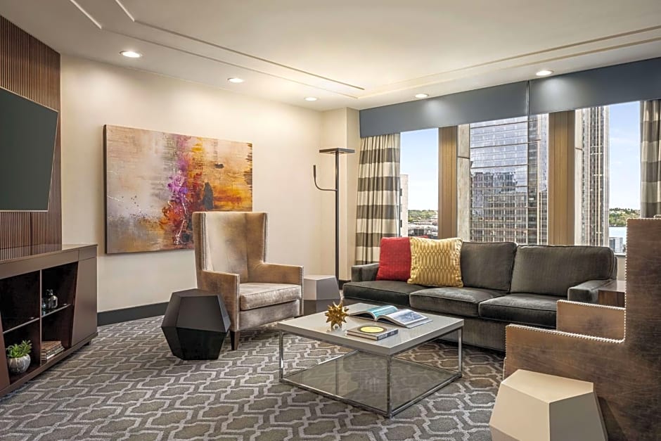 Hilton Motif Seattle