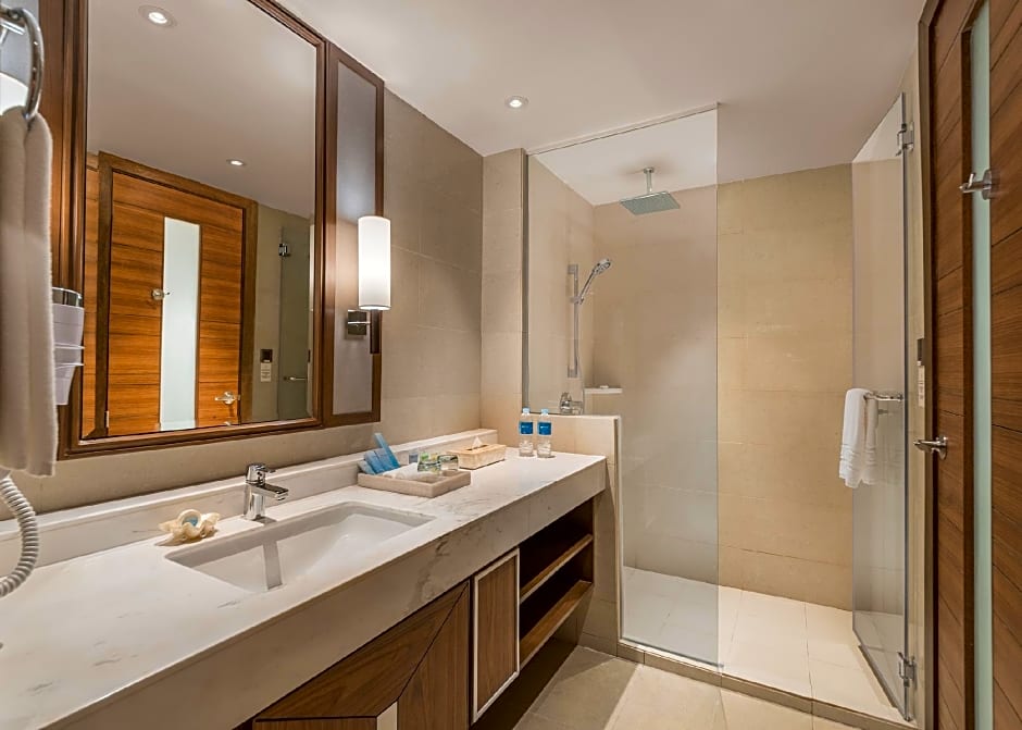 Henann Crystal Sands Resort