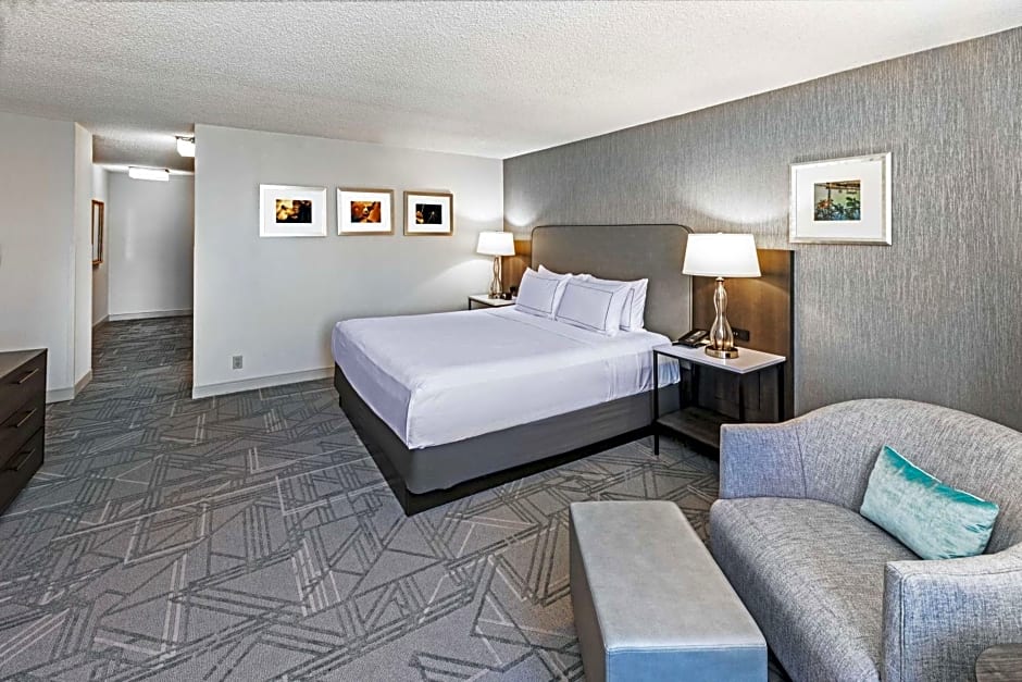 DoubleTree By Hilton Hotel Tulsa-Downtown