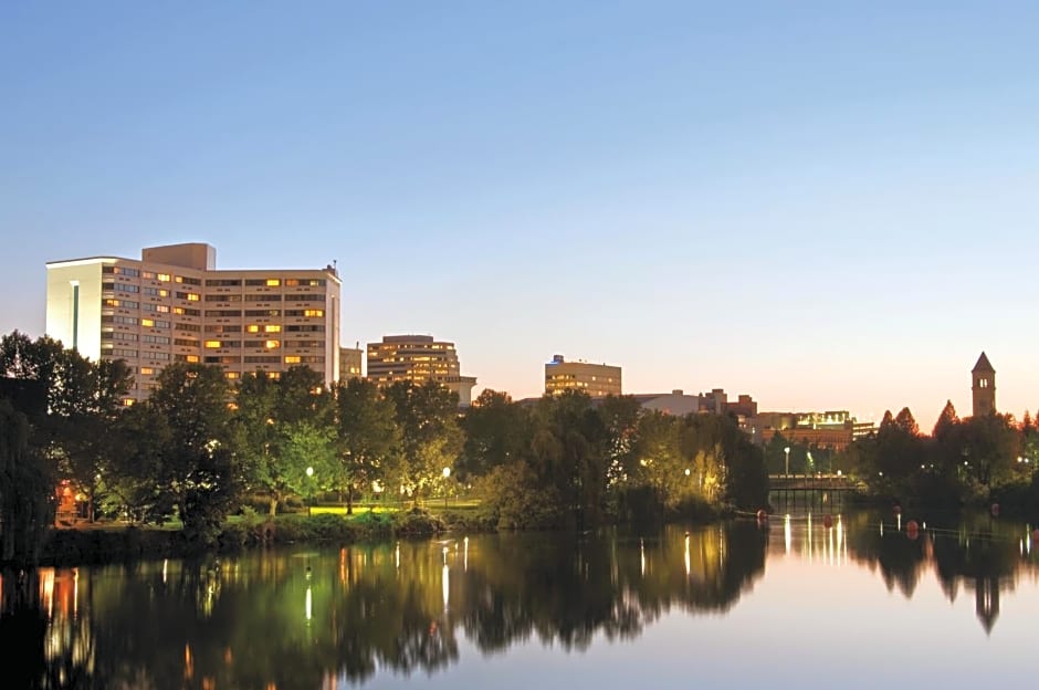 DoubleTree By Hilton Spokane City Center - Reservation Stays Hotel Deals