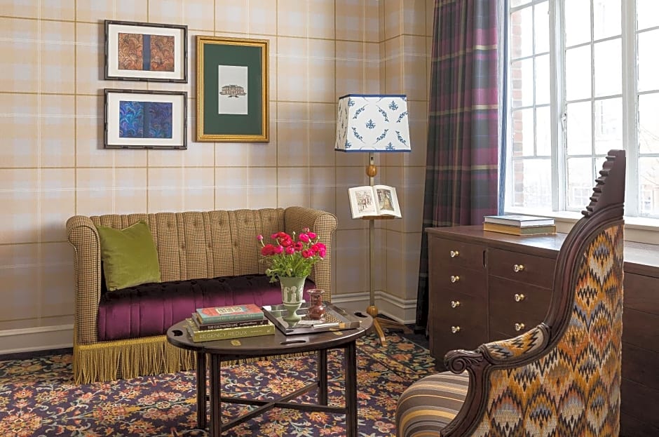 Graduate Evanston | Reservations Center