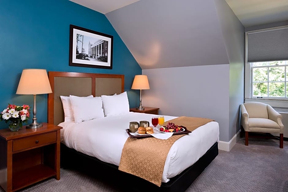 Gideon Putnam Resort & Spa