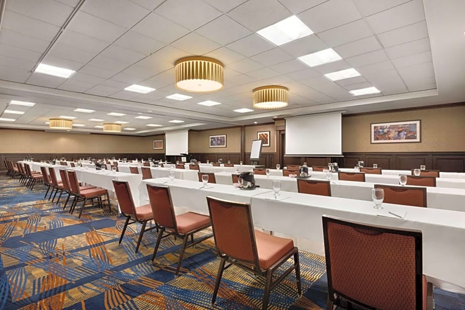 Embassy Suites By Hilton Hotel Dallas - Dfw Intl Airport South