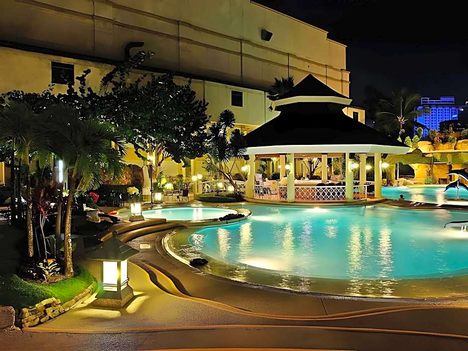 Waterfront Cebu City Hotel And Casino